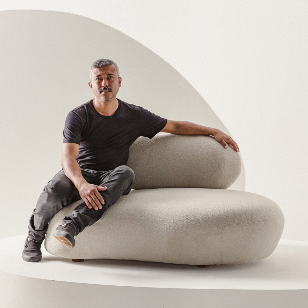 Poltrona Pebble - Estúdio Daniel Coutinho