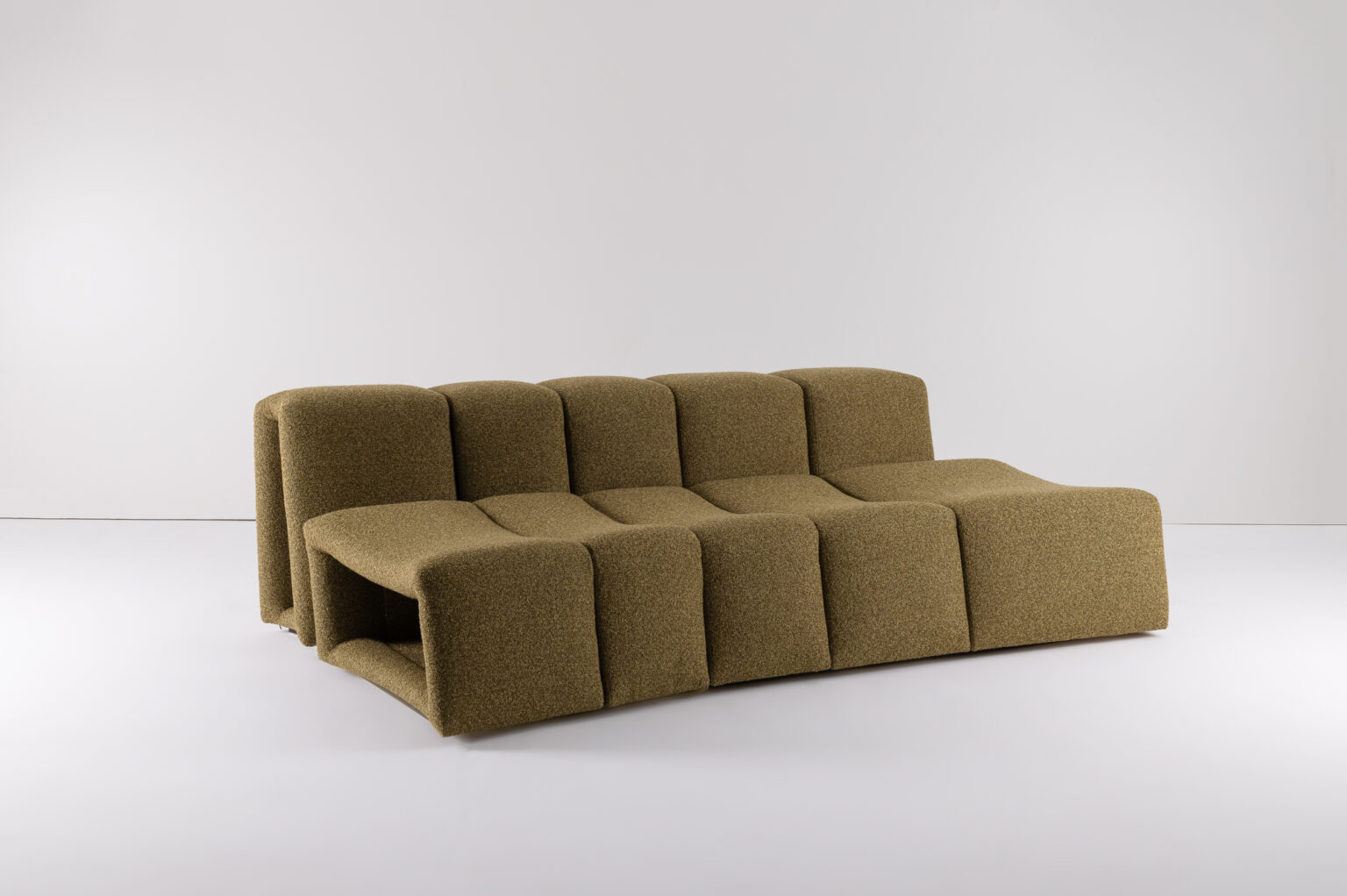 Sofá Caule - Estúdio Daniel Coutinho